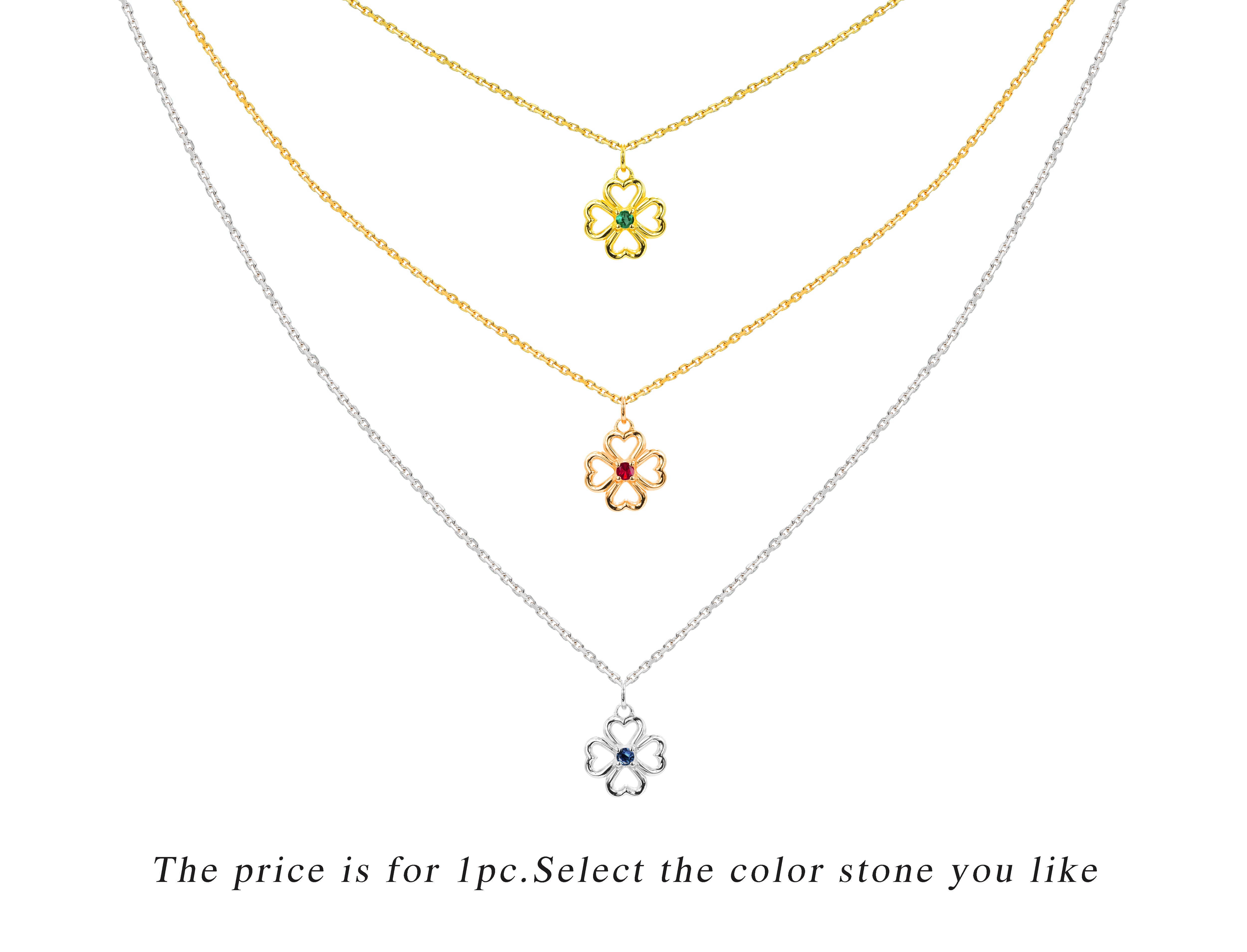 0.04ct Diamond Clover Necklace in 14k Gold For Sale at 1stDibs