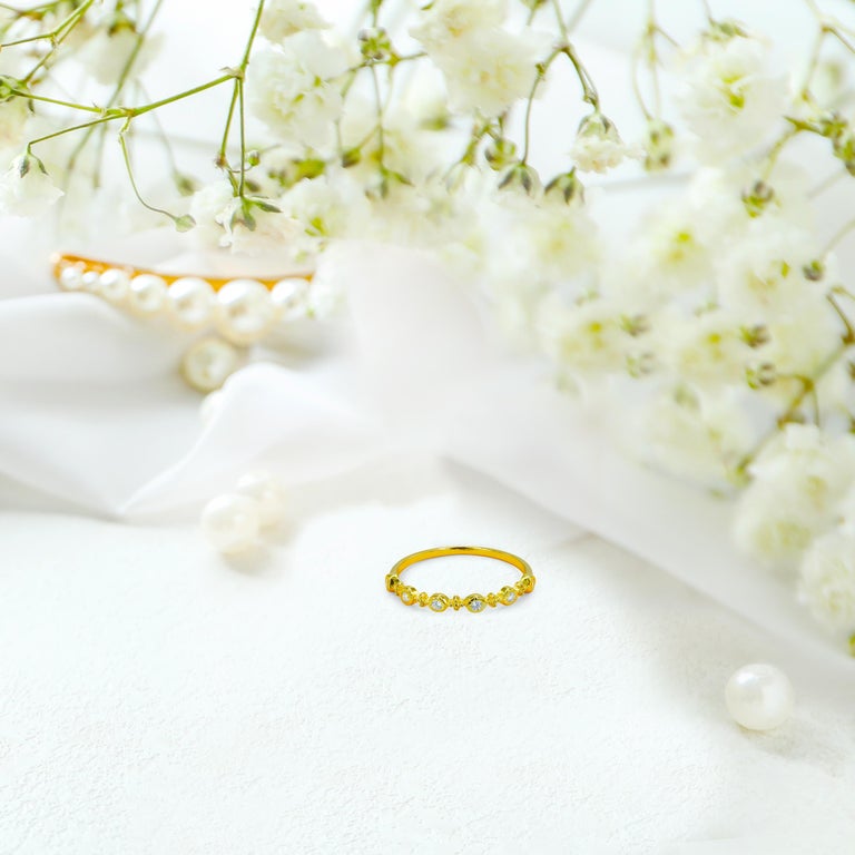 Customizable 0.21 Ct Diamond Promise Ring in 18K Gold For Sale at 1stDibs