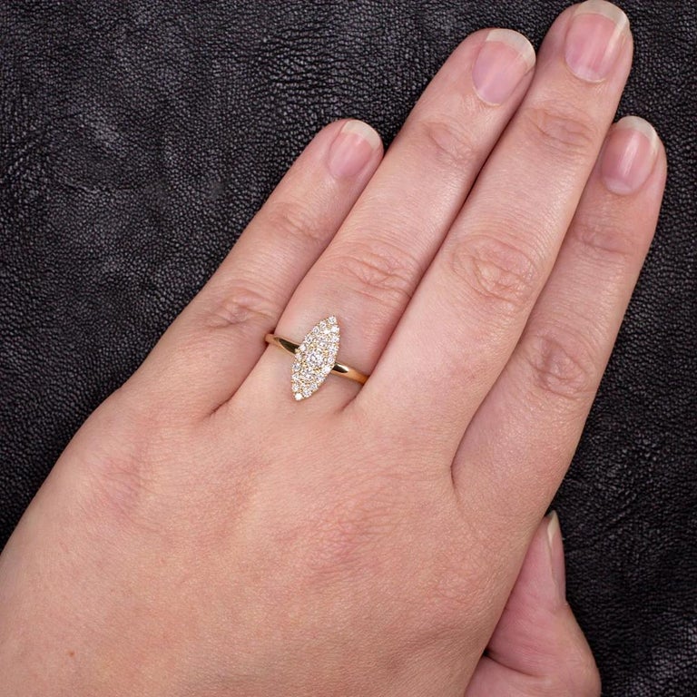 Round Cut Navette Ring Marquise Shape Vintage Style Yellow Gold Ring ...