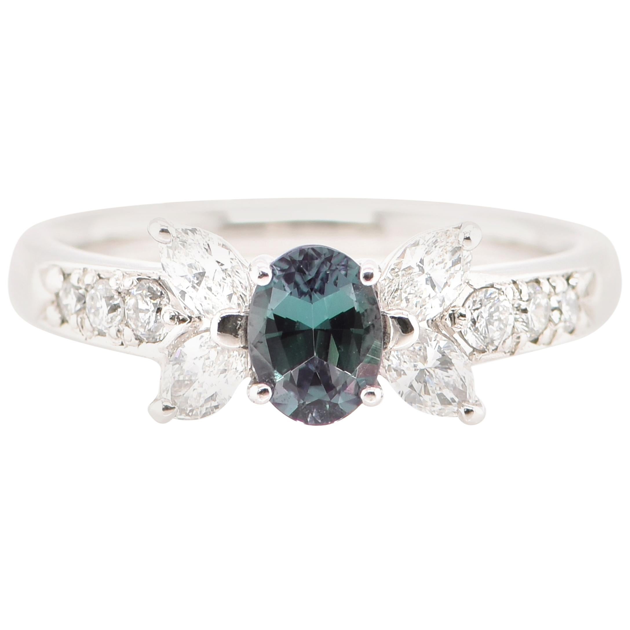 Antique Alexandrite Engagement Rings - 58 For Sale at 1stDibs