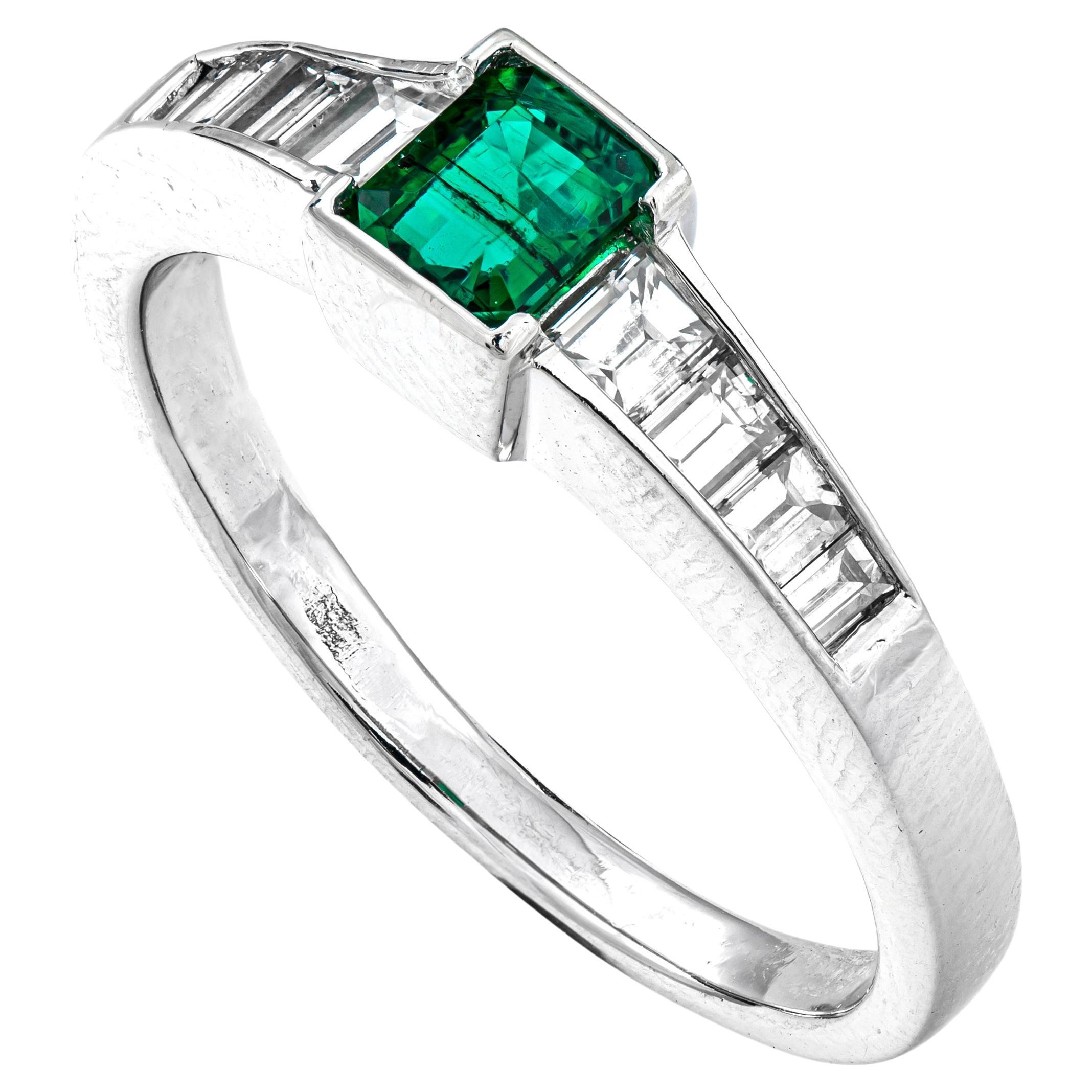 Bague en émeraude naturelle de 1,07 carat et diamants blancs naturels ...