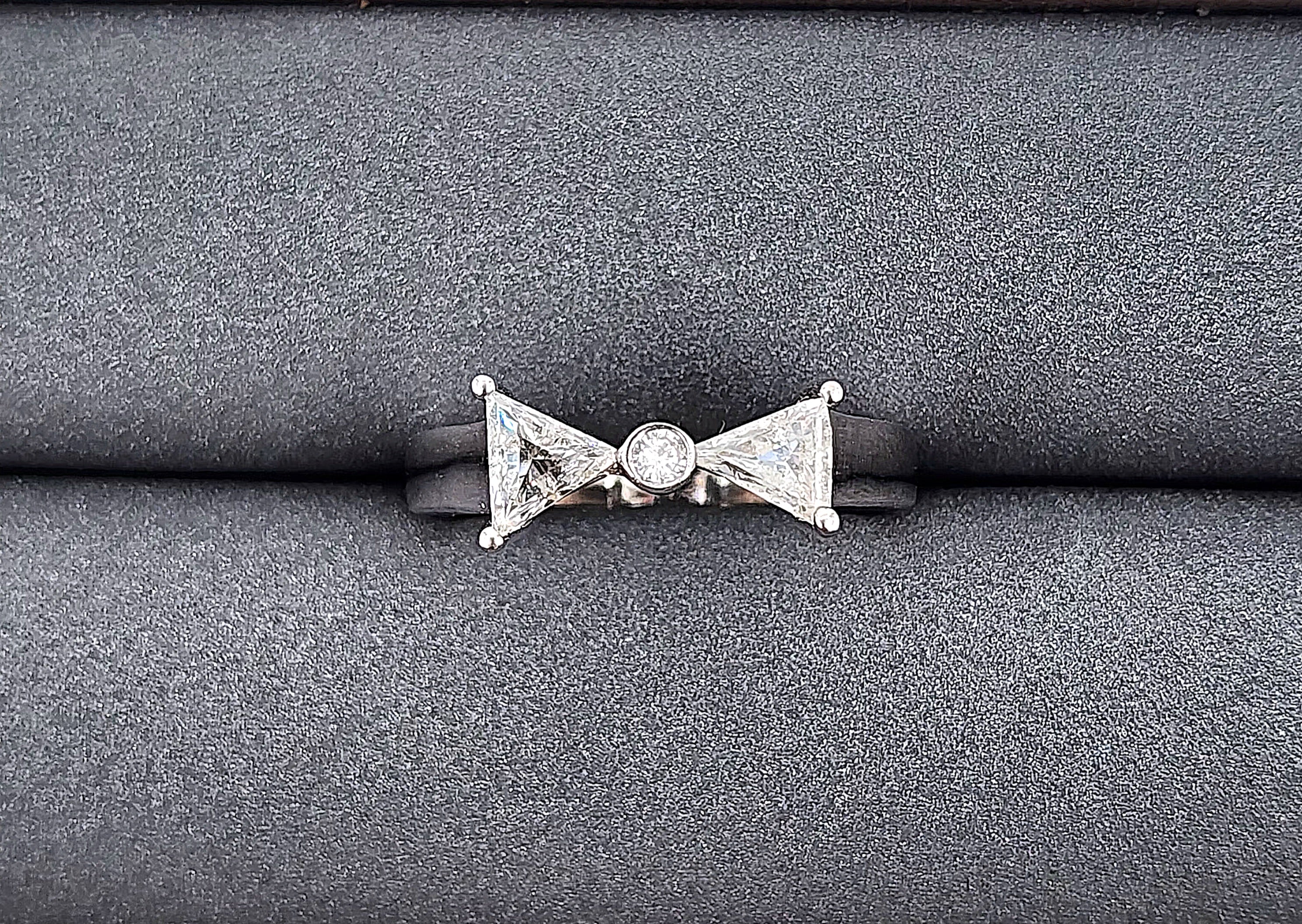 Graff Diamond Set Bow Ring at 1stDibs | graff bow ring, graff ribbon ...