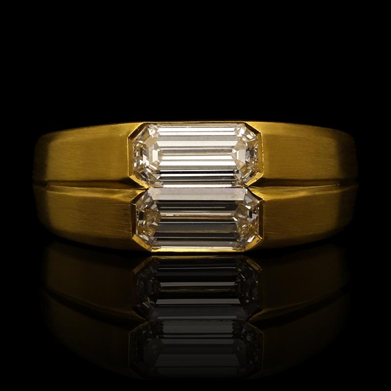 Hancocks 0.73 Carat and 0.77ct Twin Emerald-Cut Diamond 22ct Yellow ...