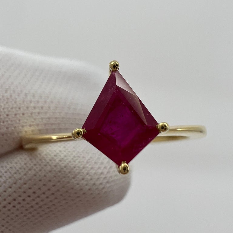 0.73 Carat Pinkish Red Ruby Fancy Kite Cut 18k Yellow Gold Modern ...