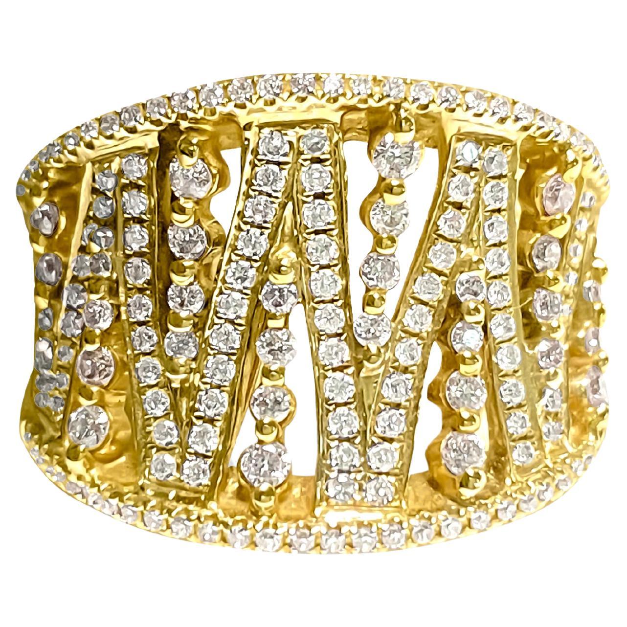 0.786 Carat Diamonds in 18K yellow gold. Vintage Ring For Sale at 1stDibs