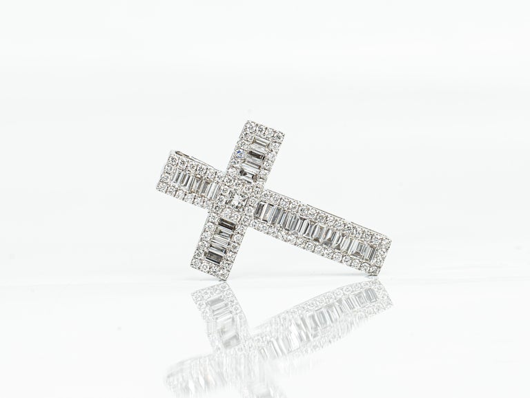 0.8 Total Carat Weight Diamond Illusion Setting Religious Cross Pendant ...