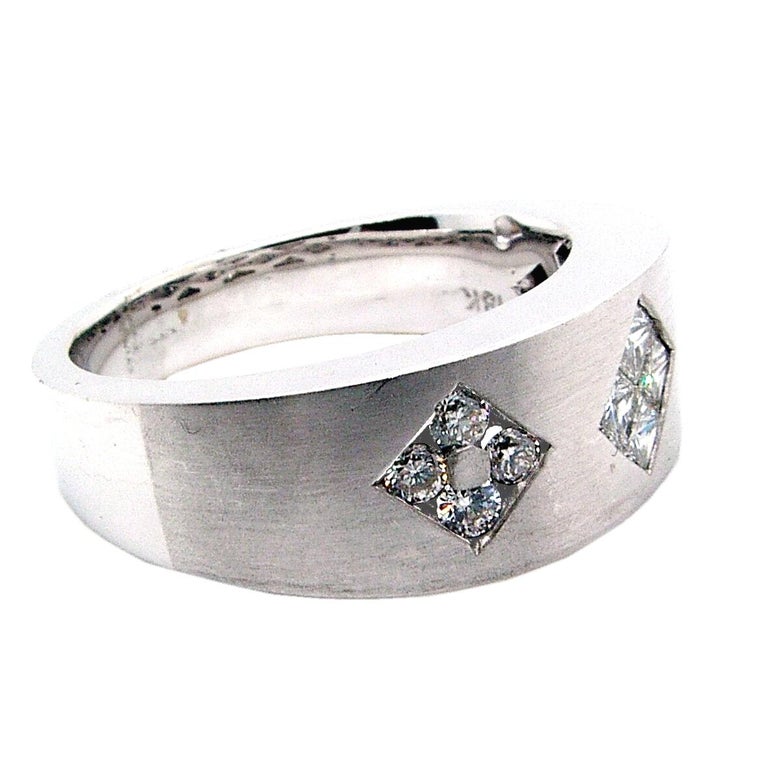 0.80 Carat Invisible/Channel Set Diamond 18 Karat Gents Ring For Sale ...