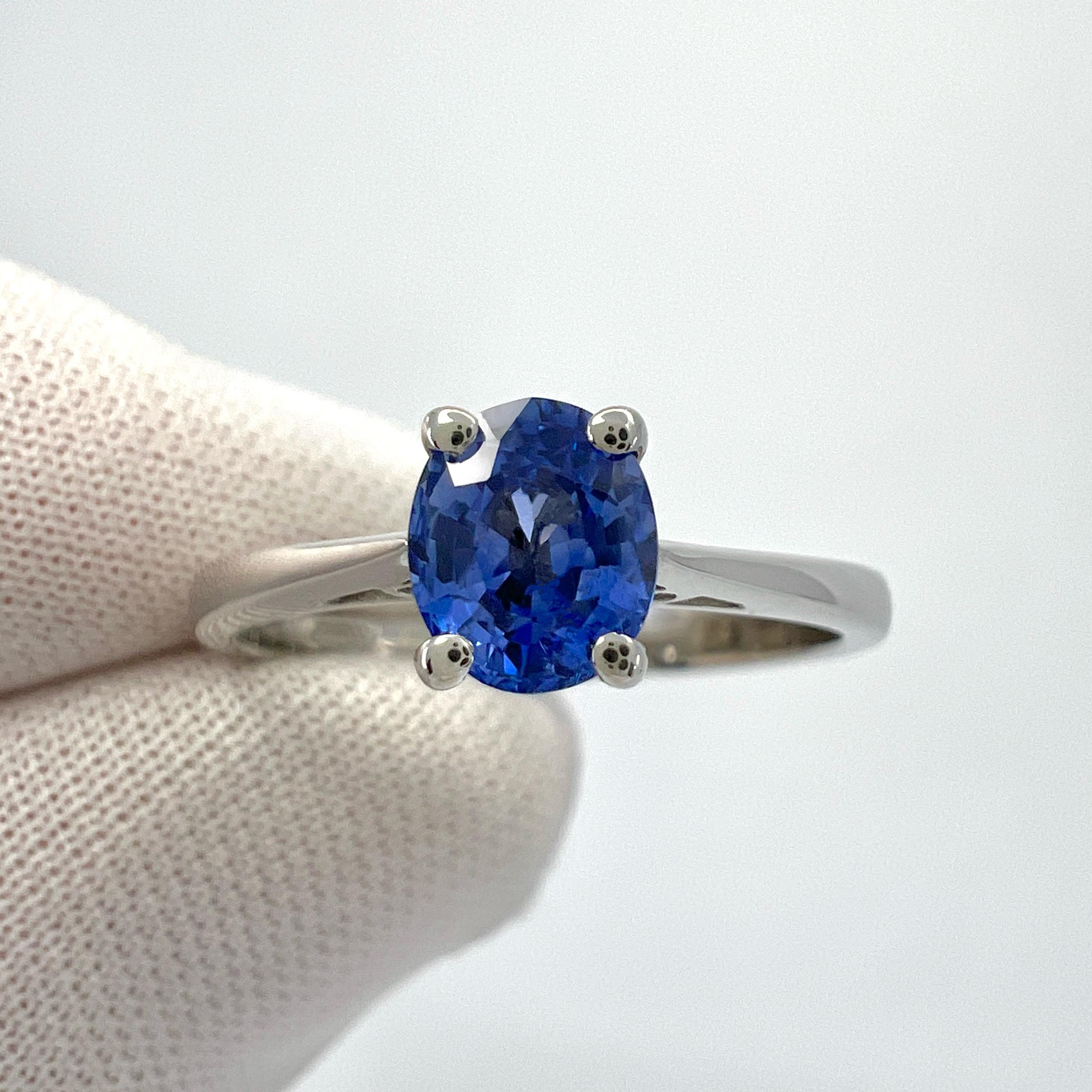 0.80ct Vivid Cornflower Blue Ceylon Sapphire Oval 18k White Gold Solitaire Ring For Sale at 1stDibs