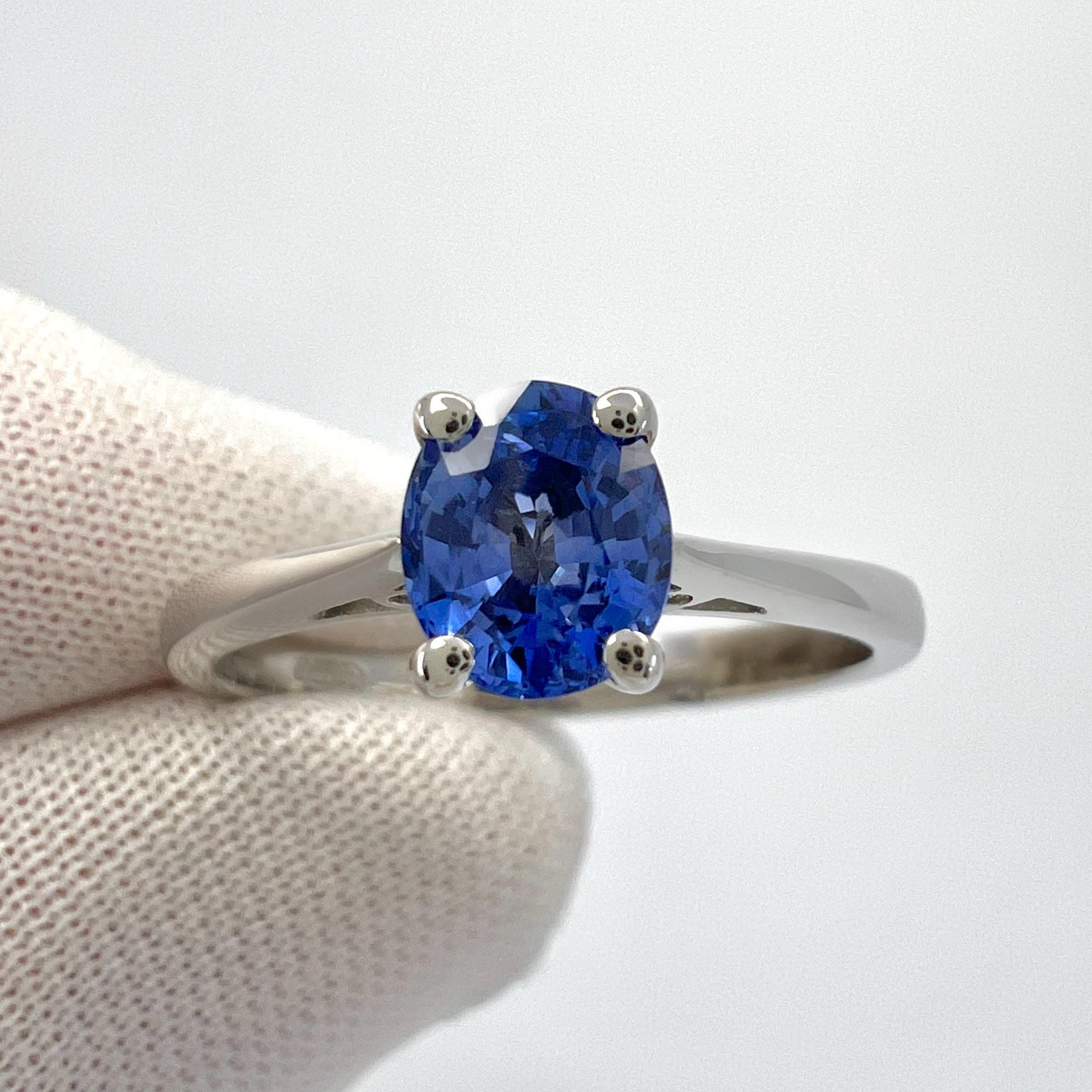 0.80ct Vivid Cornflower Blue Ceylon Sapphire Oval 18k White Gold Solitaire Ring For Sale at 1stDibs
