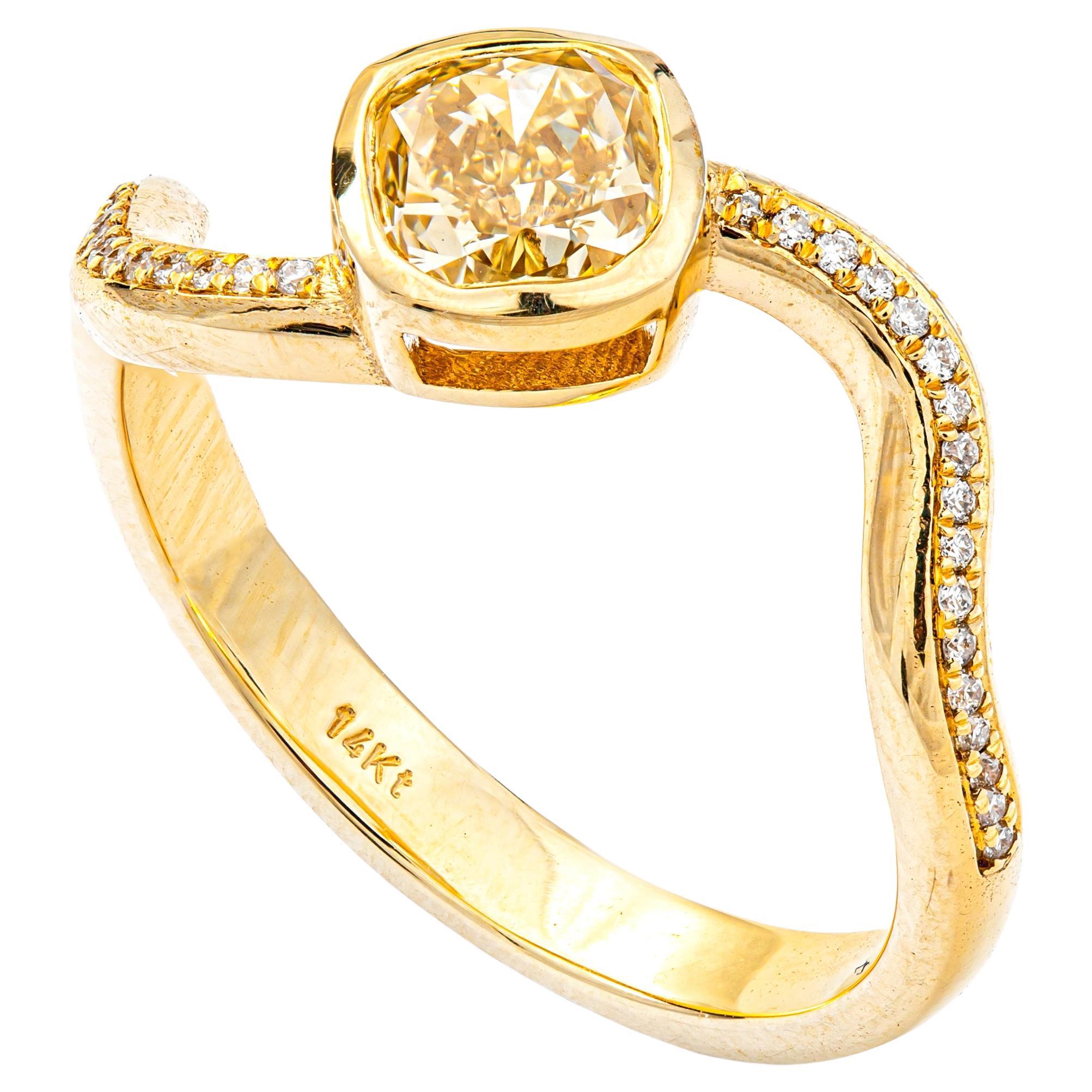 9.54 Carat Fancy Light Brownish Yellow Diamond Ring at 1stDibs