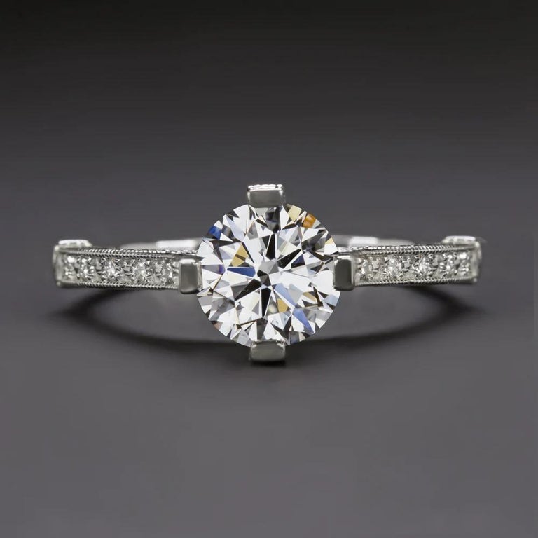 0.90 Carat Round Brilliant Cut Diamond Ring For Sale at 1stDibs