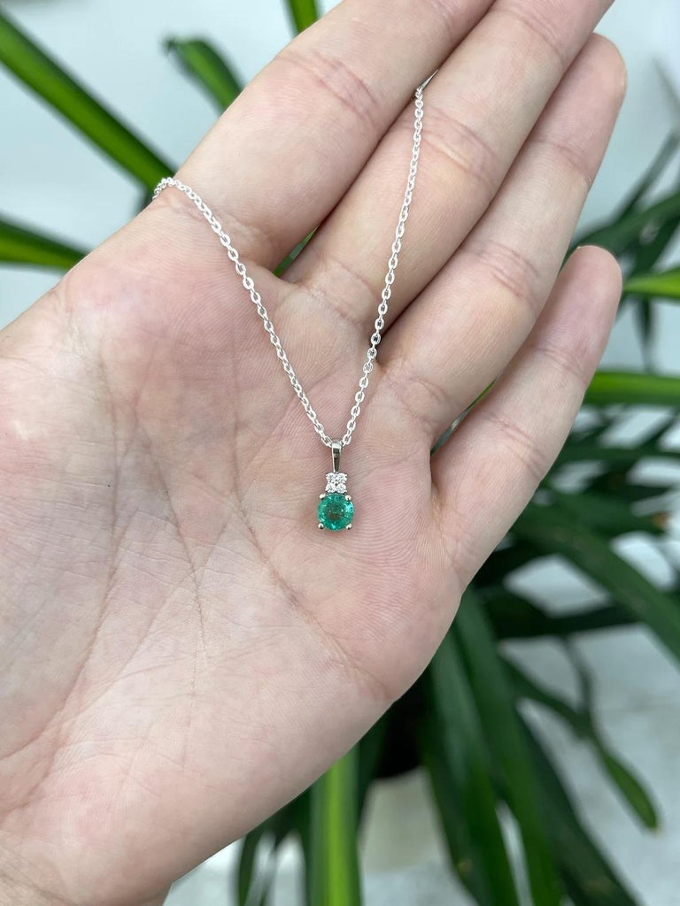 0.90tcw 14K Natural Emerald Round Cut Emerald and Diamond Accent ...