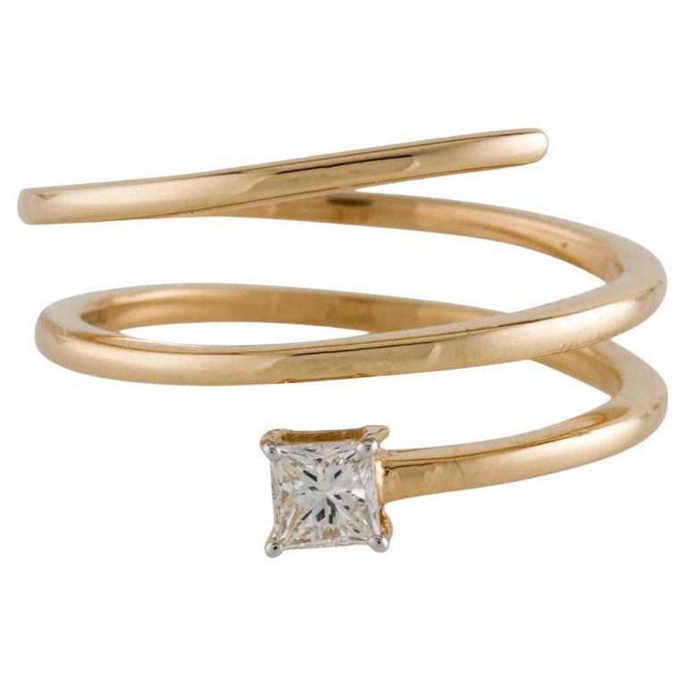 1/4 Carat Princess Cut Diamond Gold Coil Ring For Sale at 1stDibs