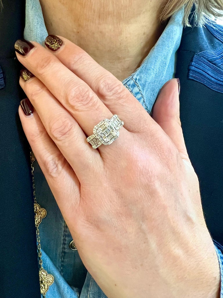 1 Carat Emerald Cut Effect Diamonds 18 Carat White Gold Ring For Sale ...