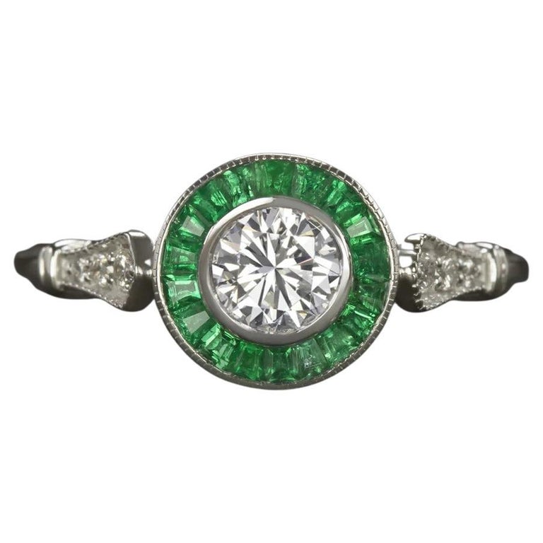 1 Carat Old European Cut Diamond Green Emerald Ring For Sale at 1stDibs