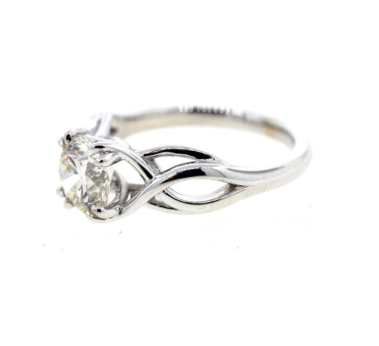 1 Carat Round Diamond Engagement Ring with Custom Twisted Setting For ...