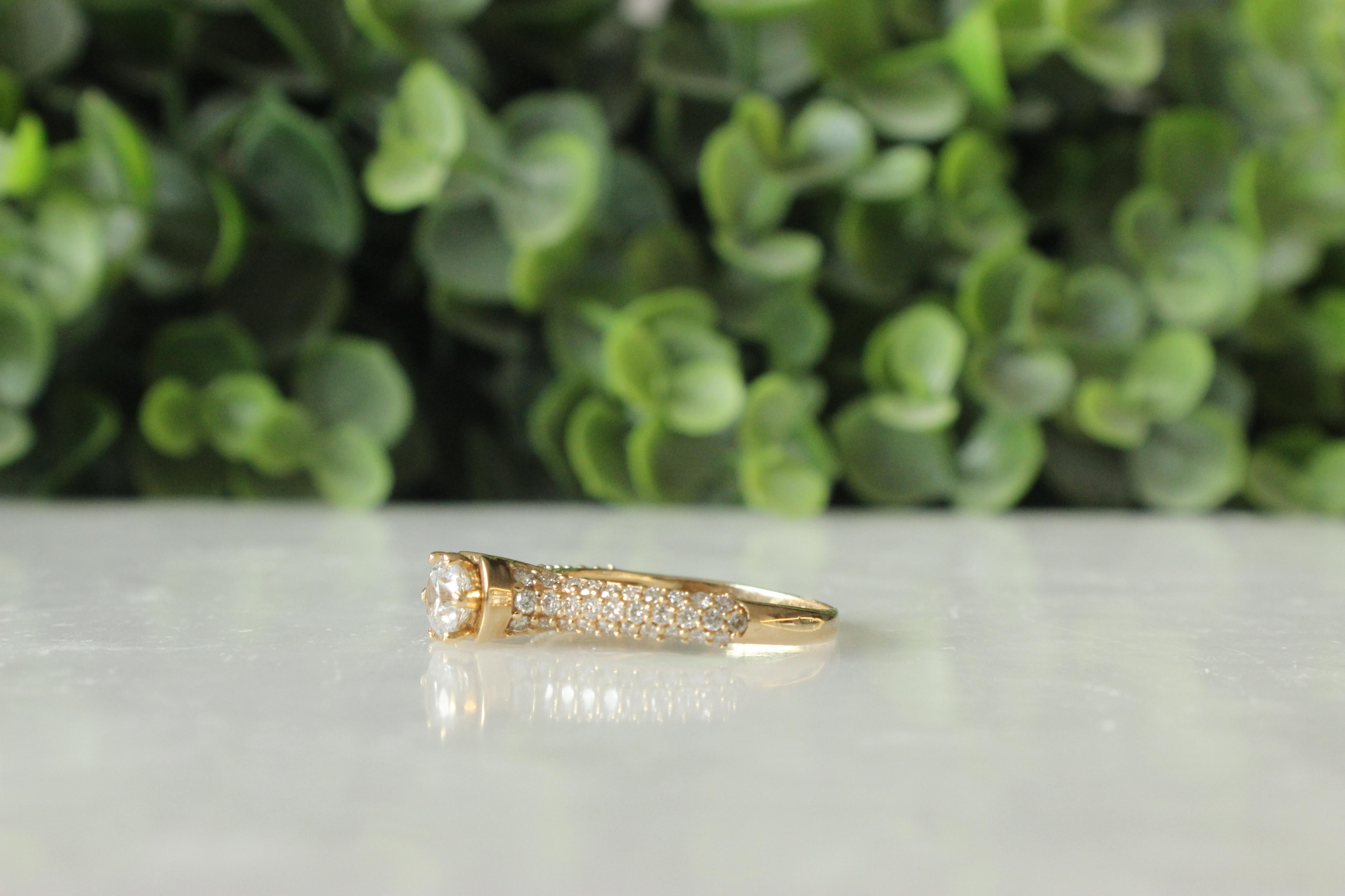 Customizable 1 Carat Round Solitaire Diamond Ring in 18k Solid Gold For ...