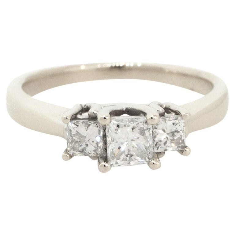1.0 Carat Diamond 3 Stone Engagement Ring 18 Karat In Stock For Sale at ...