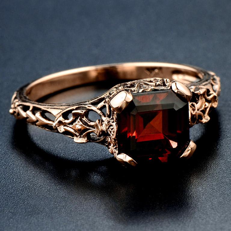 10 Karat Rose Gold Garnet Cocktail Ring at 1stDibs