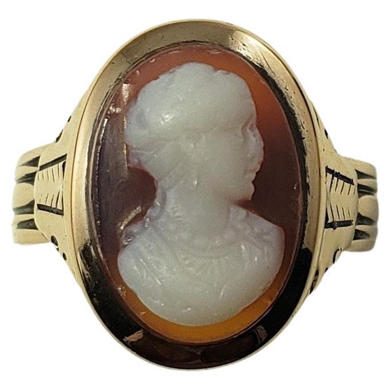 10 Karat Yellow Gold Cameo Ring For Sale at 1stDibs