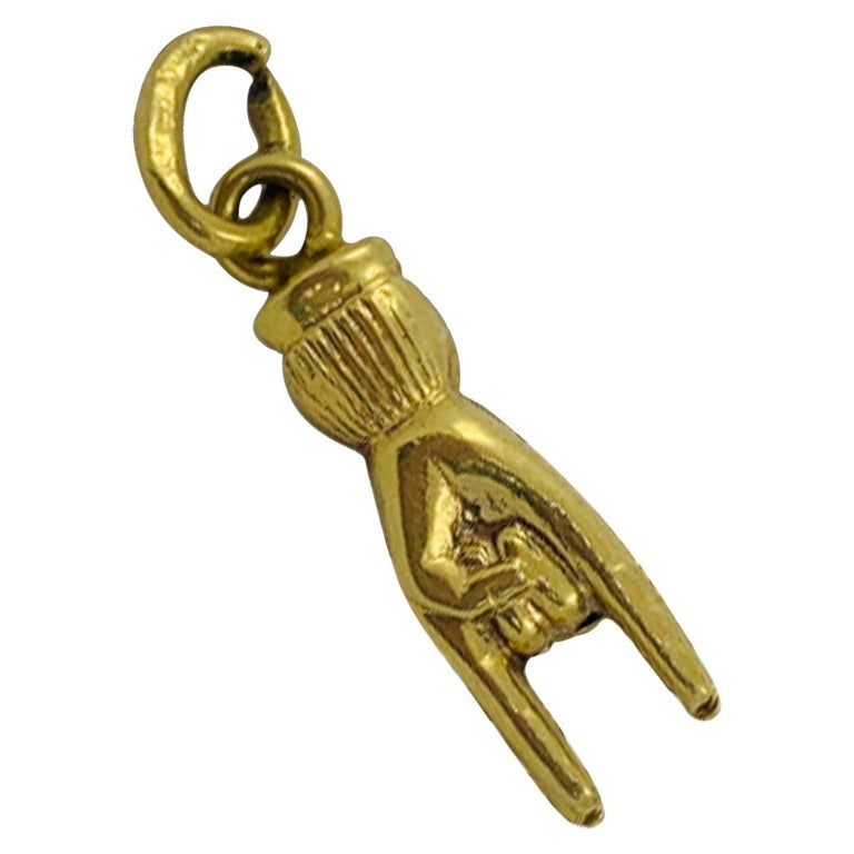10 Karat Yellow Gold Italian 'Mano Cornuto' Good Luck Hand Charm ...