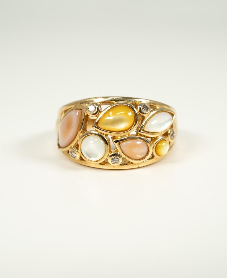10 Karat Yellow Gold Moonstone and Diamond Ring For Sale at 1stDibs