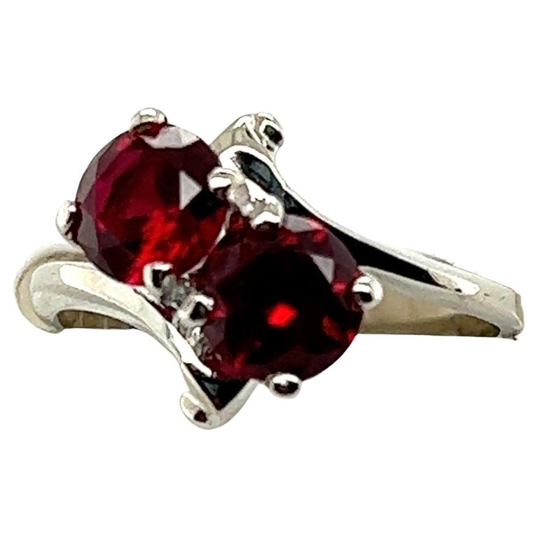 10 kt Double Stone Synthetic Ruby Ring For Sale at 1stDibs
