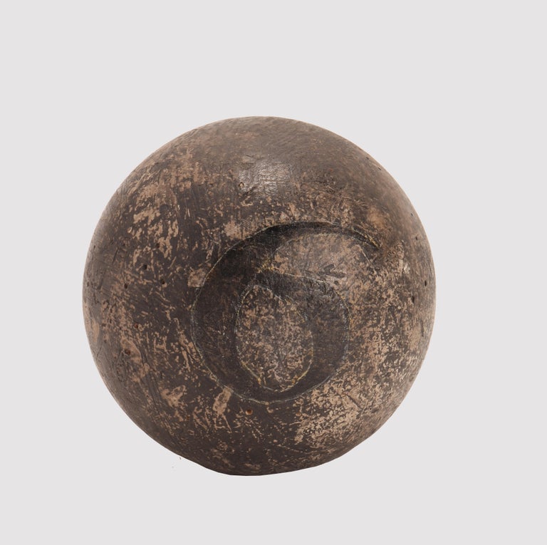 10 Spheres Weighting Only Twice and Try to Find the Heaviest One ...