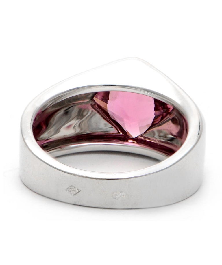 100% Authentic Chanel Solid 18 Karat Gold Natural Pink Tourmaline Ring ...