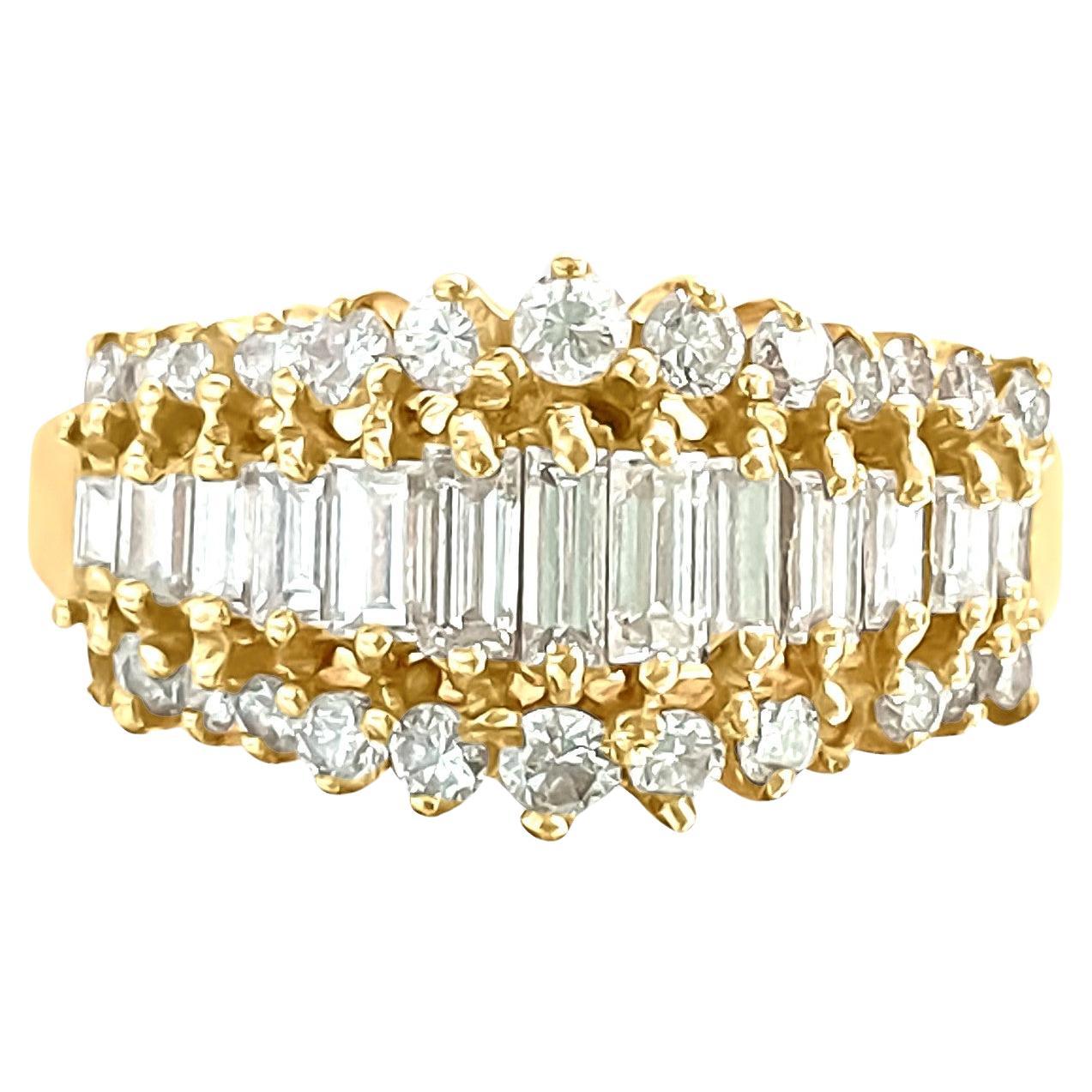 1.00 Carat Diamond and Yellow Gold Engagement Ring For Sale at 1stDibs