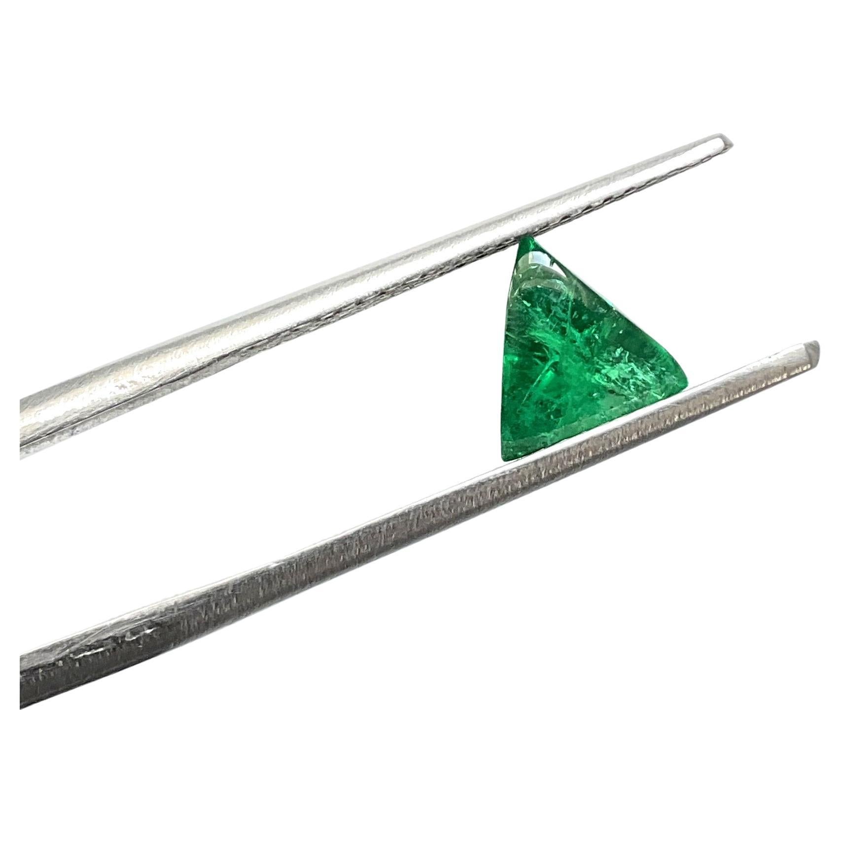 1.00 Carats Zambian Emerald Trillion Sugarloaf Cabochon Natural ...