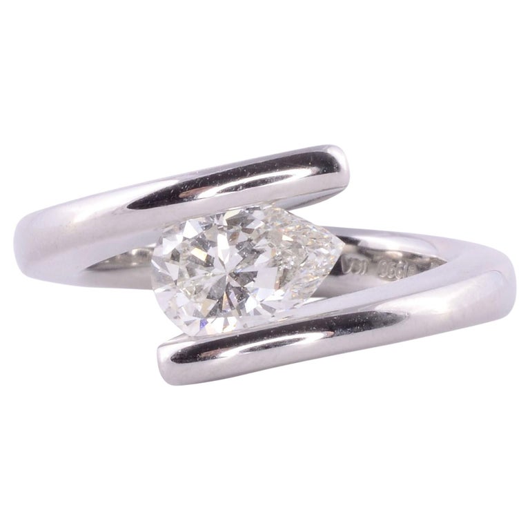 1.02 Carat VS2 Floating Pear Diamond Engagement Ring For Sale at 1stDibs