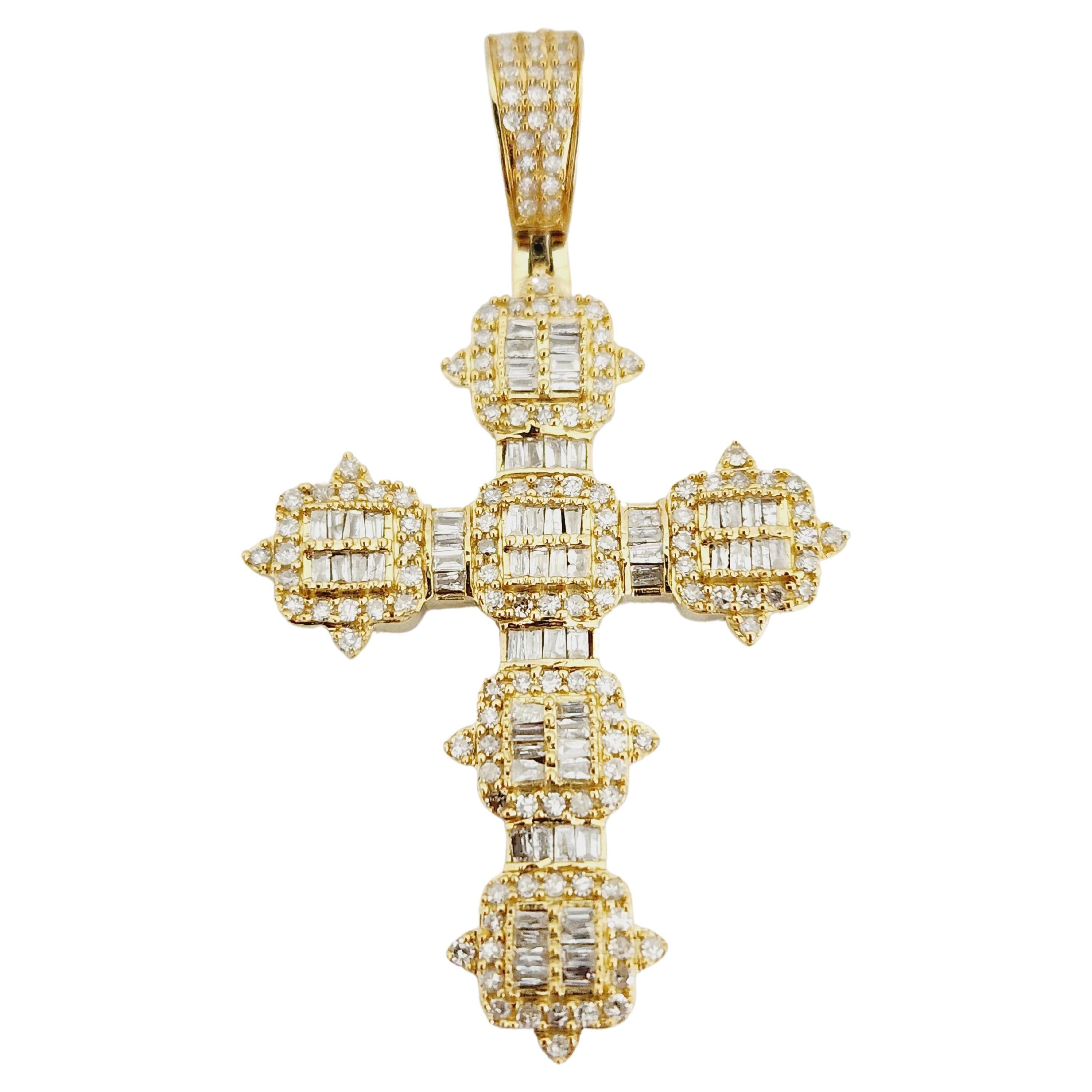 2.80 Carat Diamond Cross Pendant 14 Karat Yellow Gold For Sale at 1stDibs