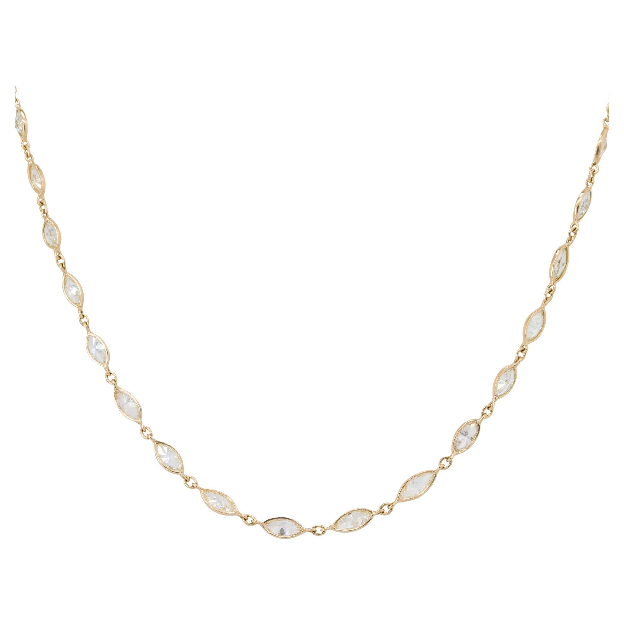 Marquise Small Diamond Gold 18 Karat Necklace For Sale at 1stDibs