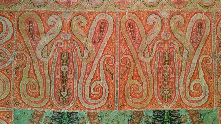 1093, 19th Century Cashmere Shawl For Sale at 1stDibs