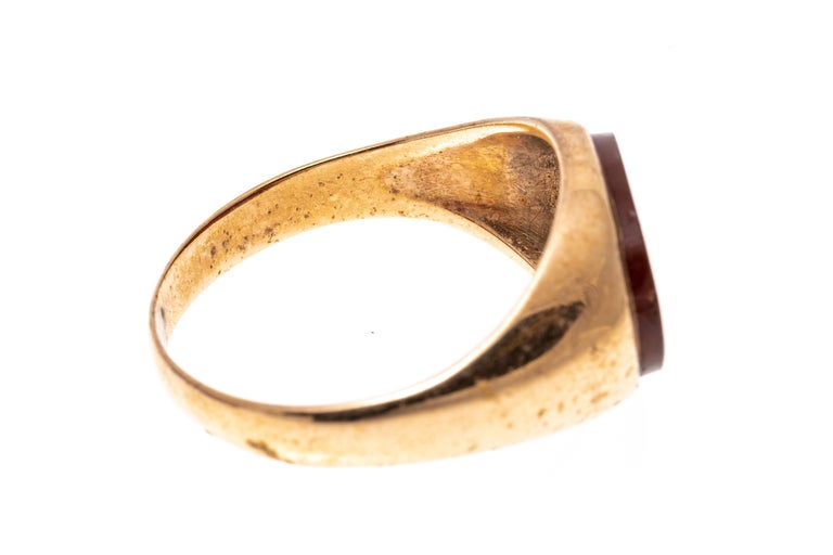 10k Gold Horizontal Oval Carnelian Signet Style Ring For Sale at 1stDibs