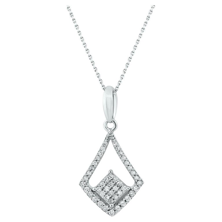 10K White Gold Diamond Kite Pendant For Sale at 1stDibs