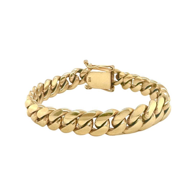 Solid Cuban Link Bracelet in 14k Yellow Gold For Sale at 1stDibs
