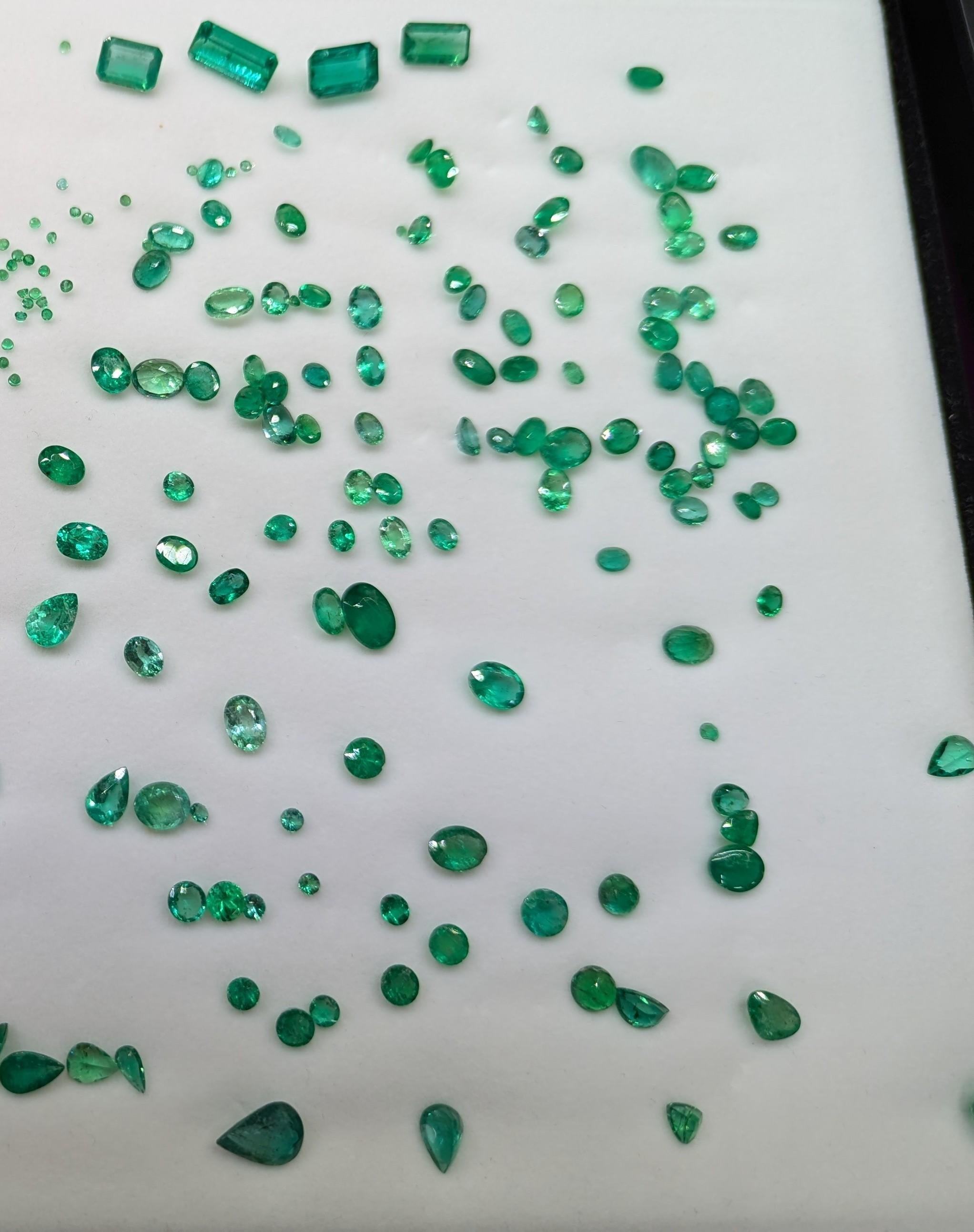 110CTW Colombian Emeralds loose unmounted lot For Sale at 1stDibs