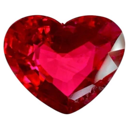 0.88ct Burma Red Spinel heart Shape (6.5x5.4x3.3mm) For Sale at 1stDibs