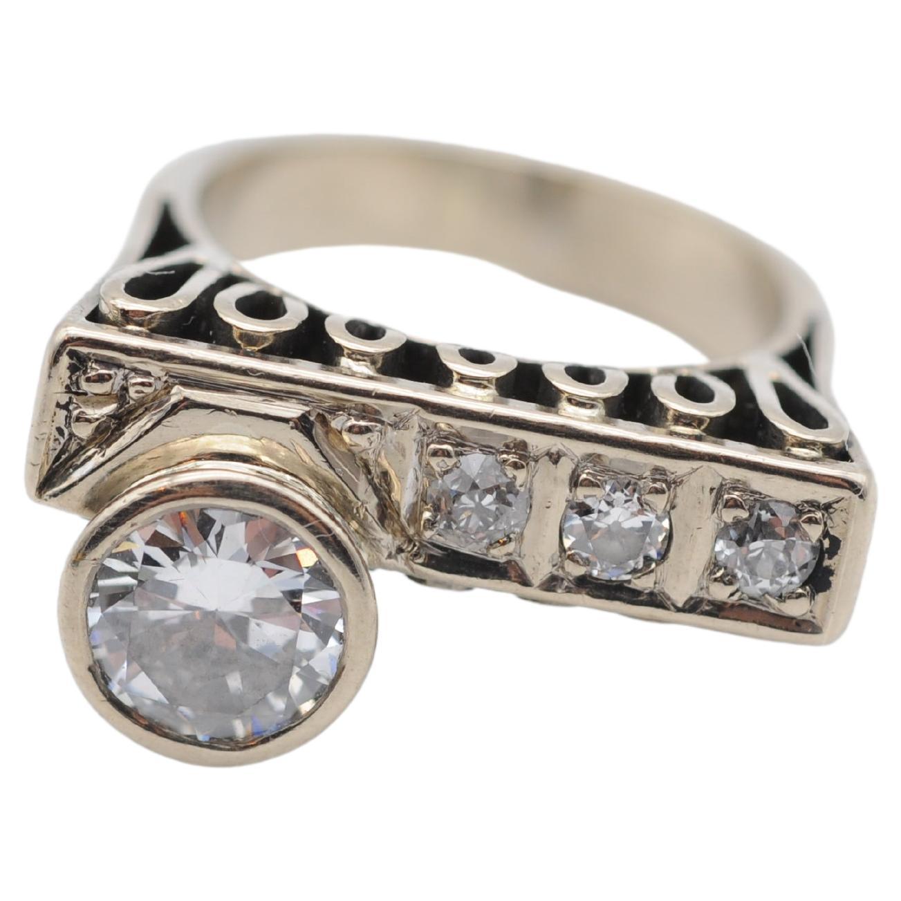 1.05 Carat Solitaire Brilliant Ring VVS, R with Baguette Stones For ...