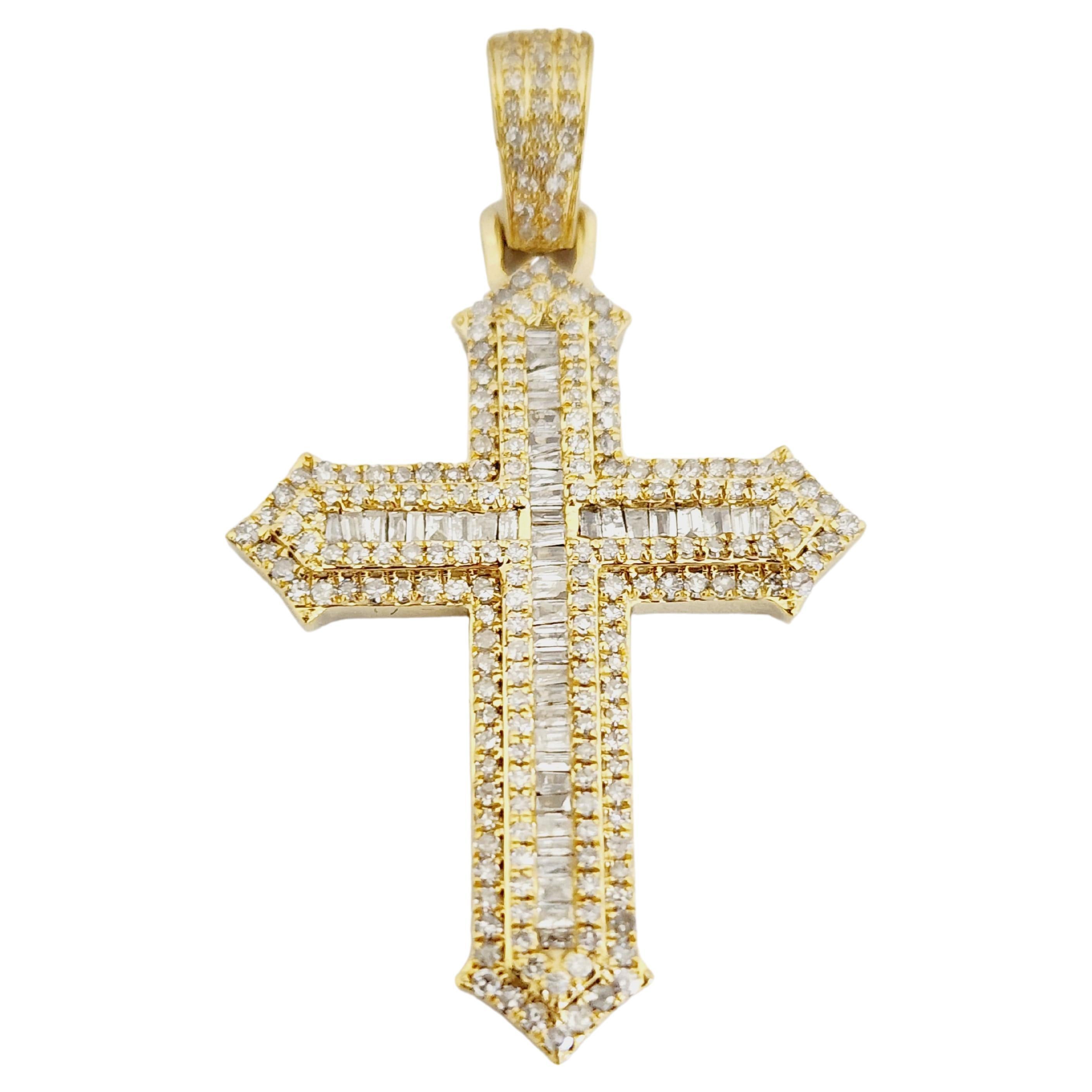 0.93 Carat Diamond Cross Pendant 14 Karat Yellow Gold For Sale at 1stDibs