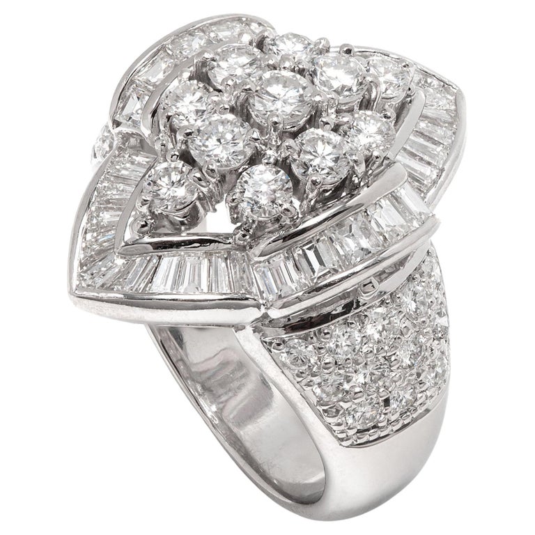 2.84 ct Natural Round Brilliant and Taper Cut White Diamonds Ring For ...