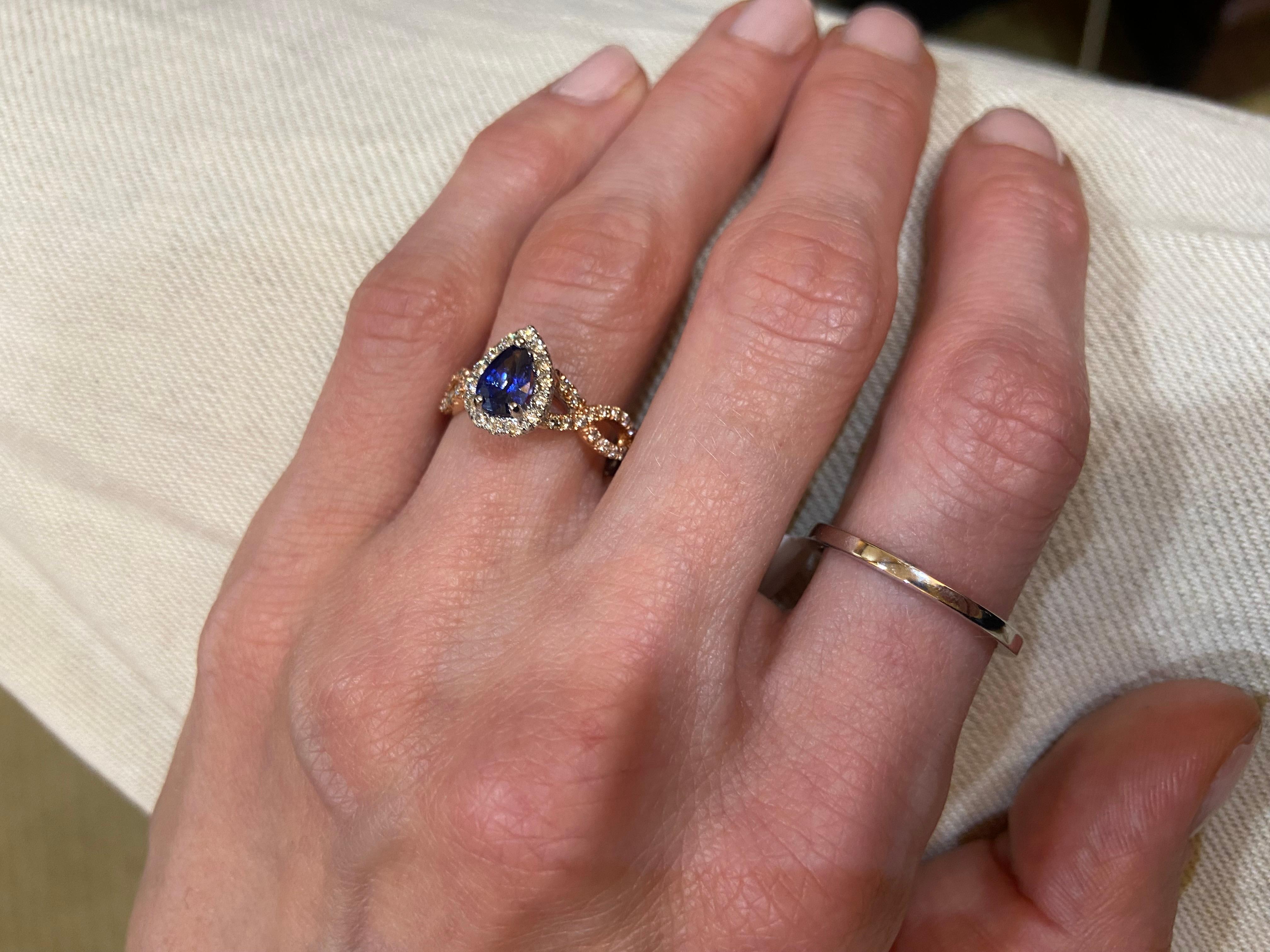 1.18ct Pear Shape Sapphire and Round Diamond Rink in 14KT White and ...