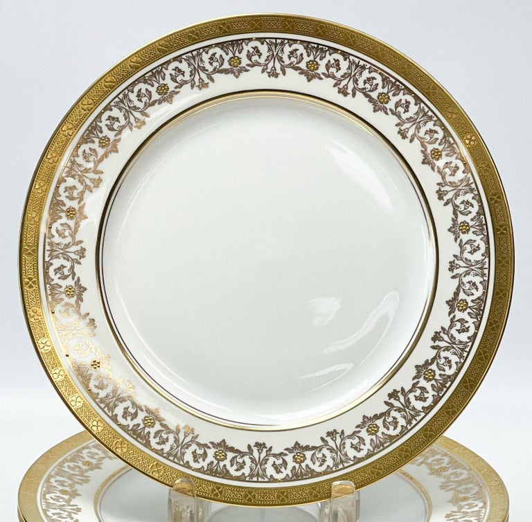 12 Aynsley England Porcelain Dinner Plates in Kenilworth Ivory, circa ...