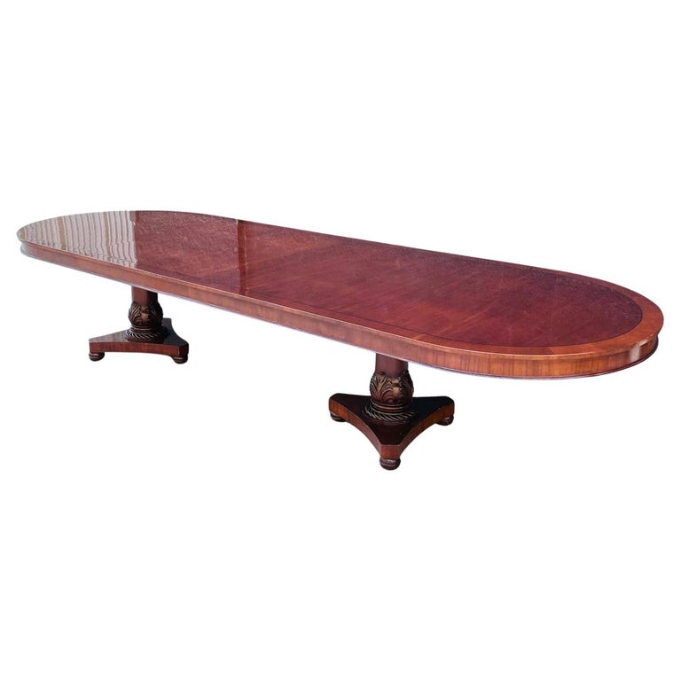 Ovaler Tisch mit doppeltem Sockel im Angebot bei 1stDibs