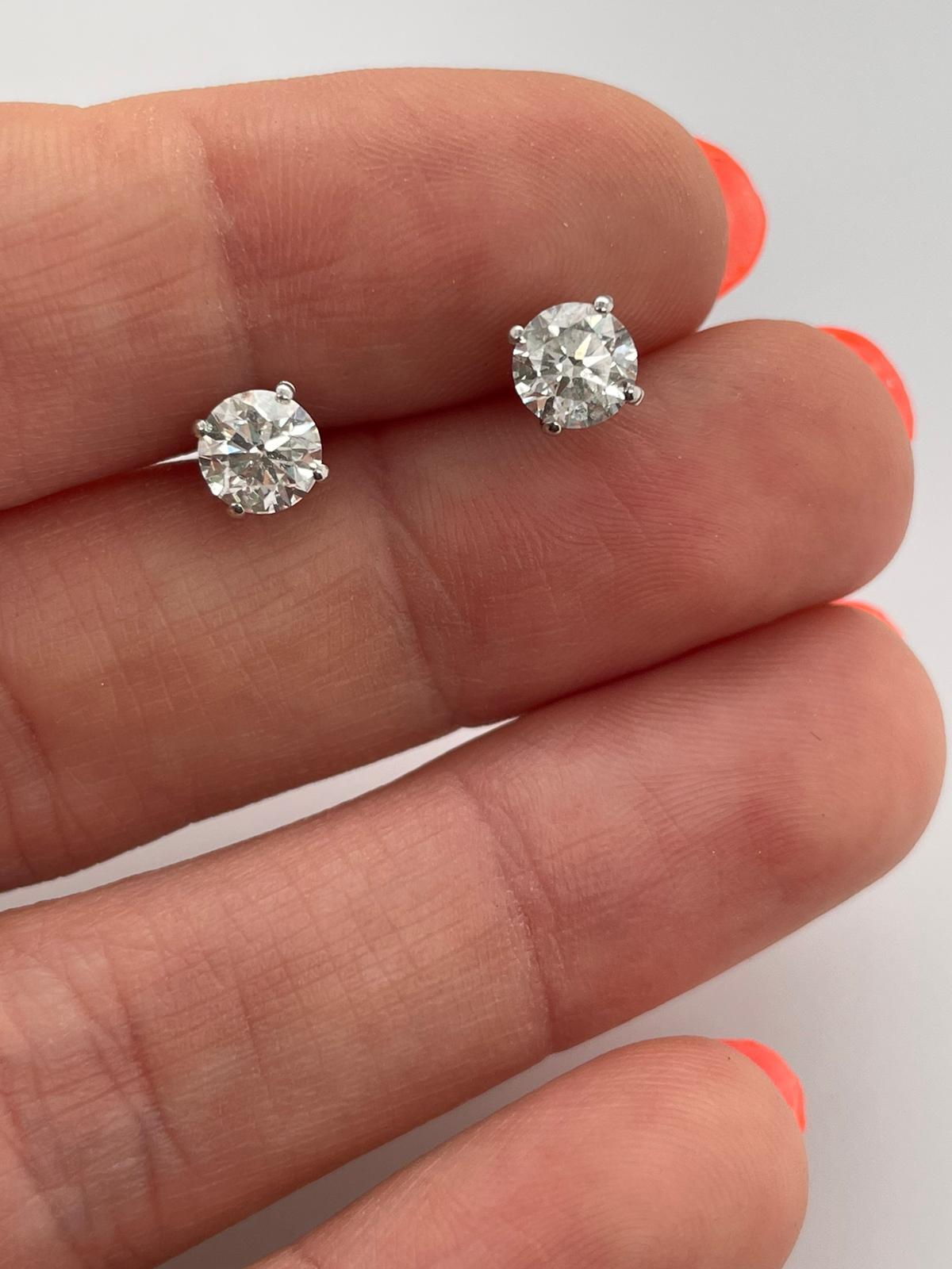 1.20ct Round Brilliant Diamond Studs in 18ct white gold FSI For Sale at ...