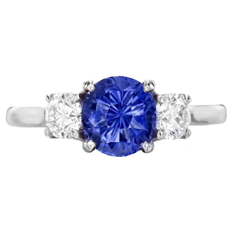 1.22 Carat Blue Sapphire Diamond Three Stone Ring For Sale at 1stDibs