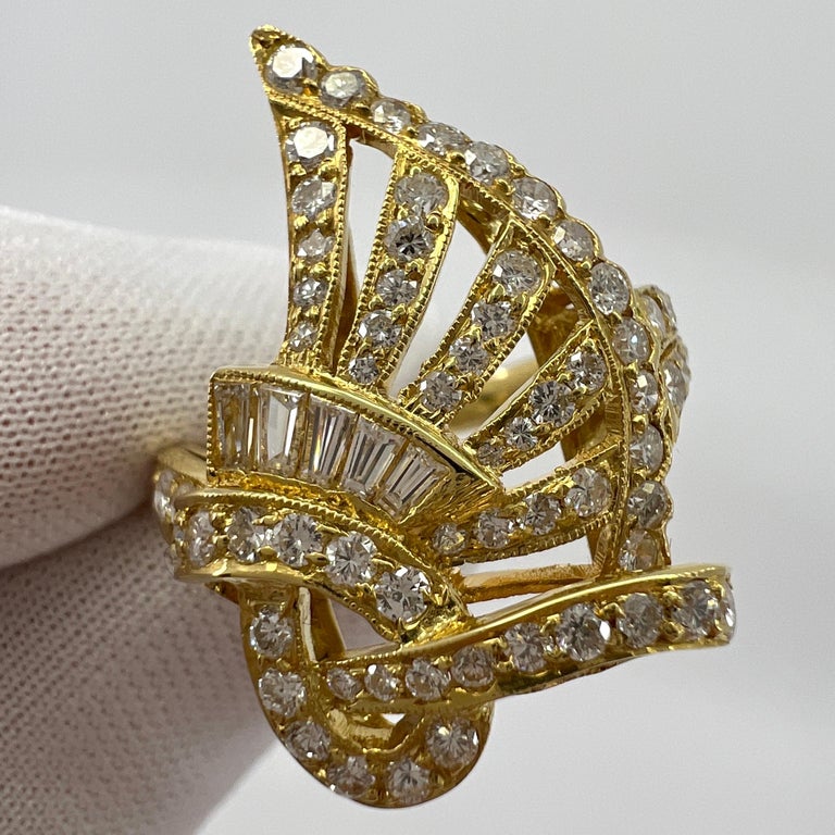 1.26ct Fancy White Diamond Swirl Round and Baguette Cut 18k Gold ...