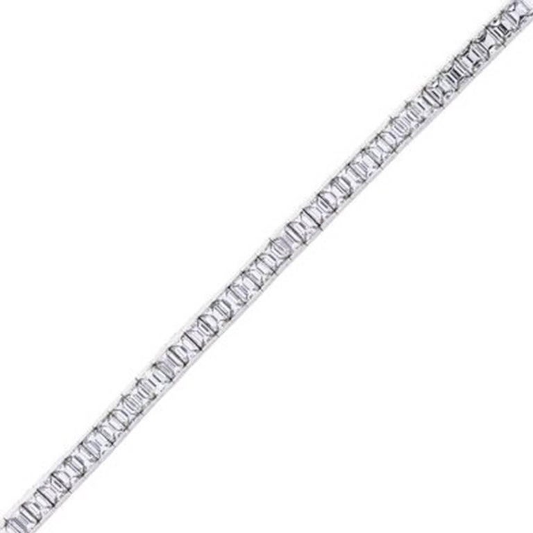 Elegant 35 14 Carat Emerald Cut Diamond Platinum Tennis Bracelet At 1stdibs